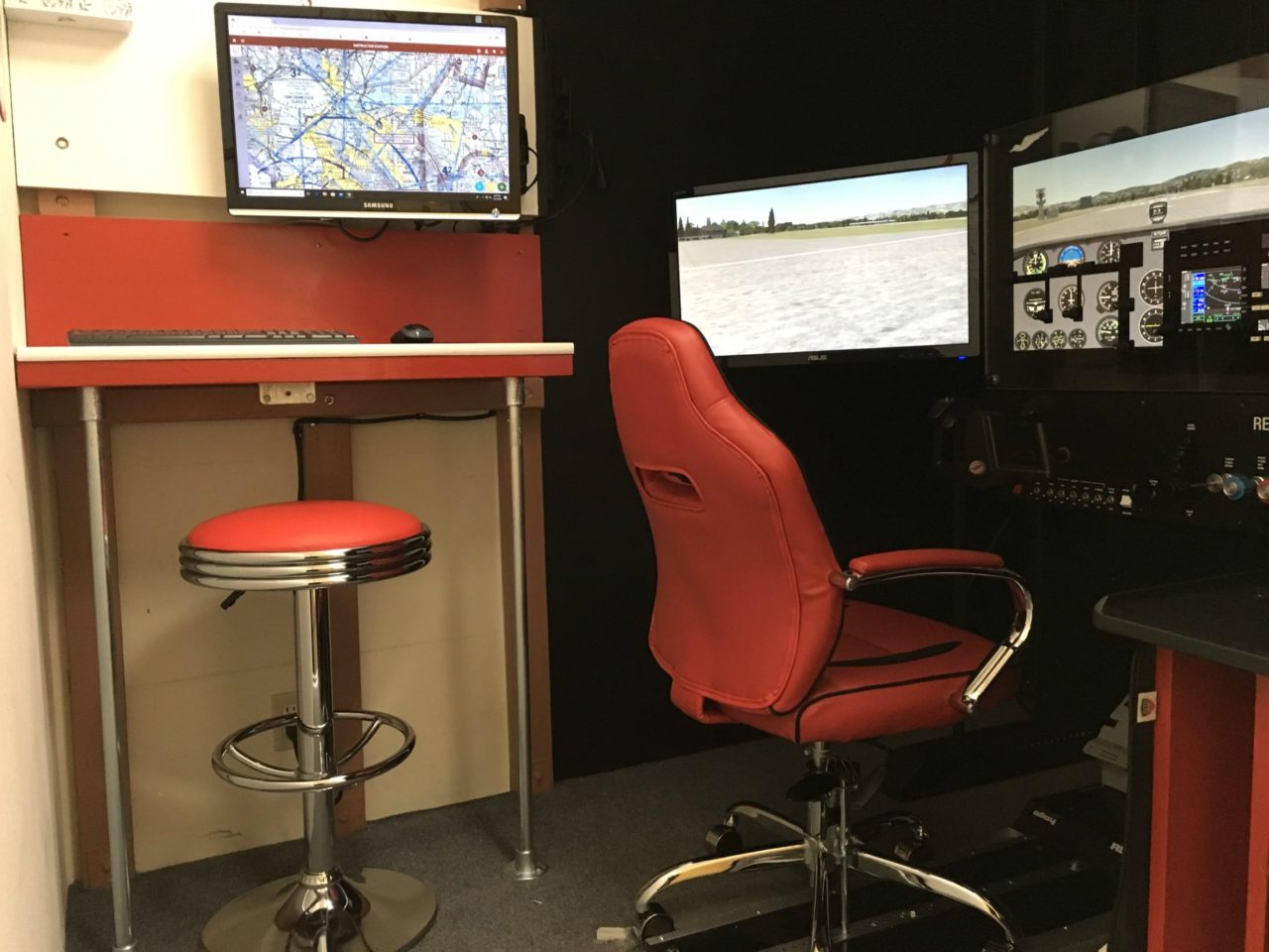 Flight Simulator Rental - Hodge Flight Services